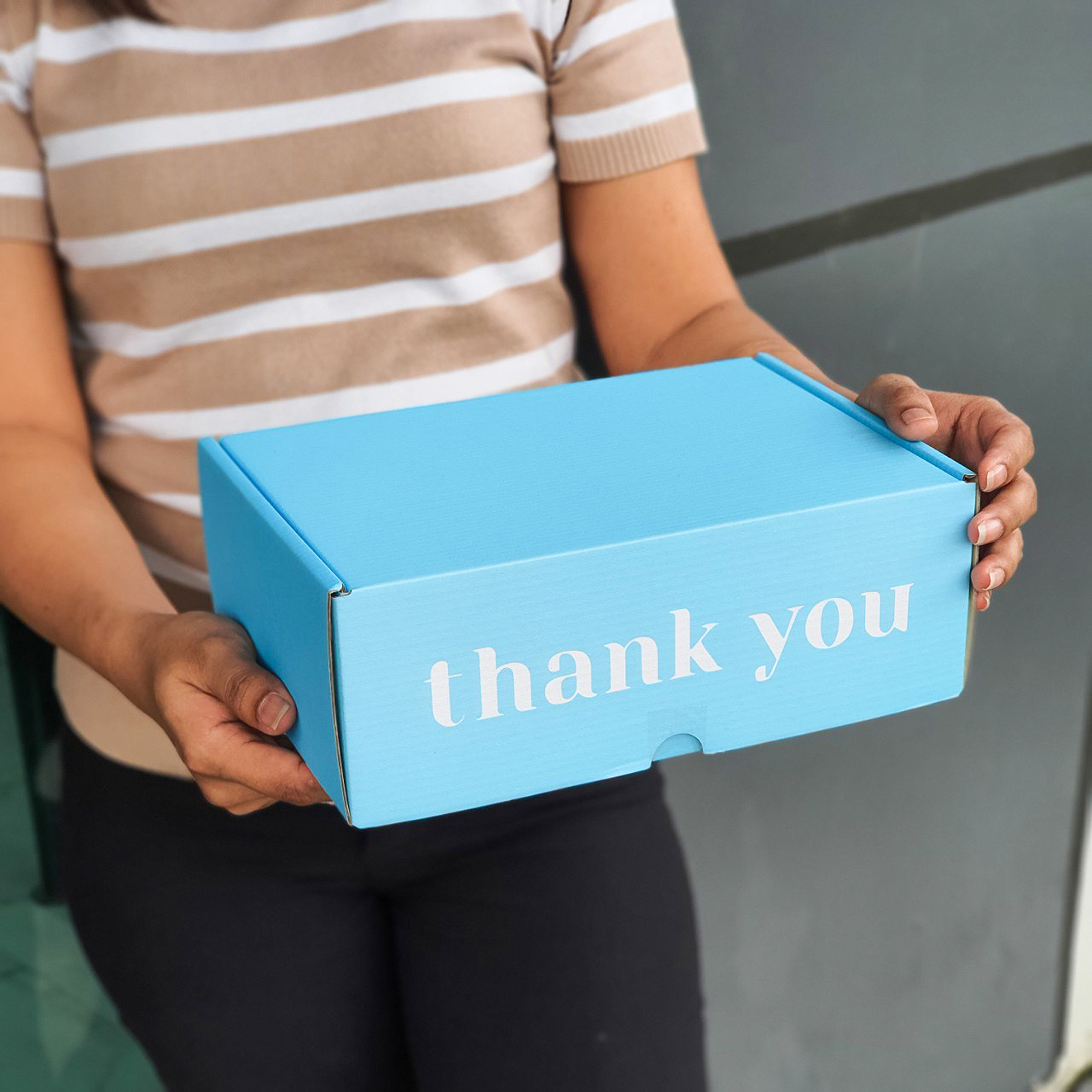 GoodBoxPack กล่องลูกฟูก ไซส์ L สีเบบี้บลู แพ็ค10ใบ | Makro PRO