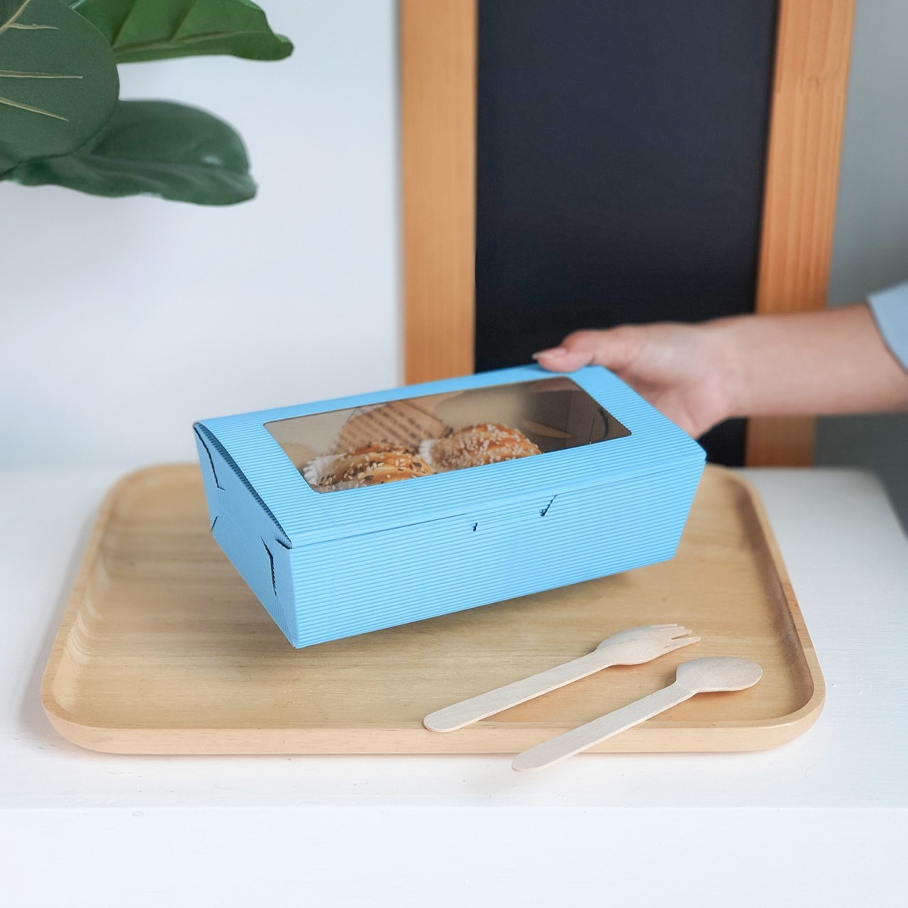 GoodBoxPack กล่องคุกกี้ ลูกฟูกโชว์ลอน บลูสกาย แพ็ค 10 ใบ | Makro PRO