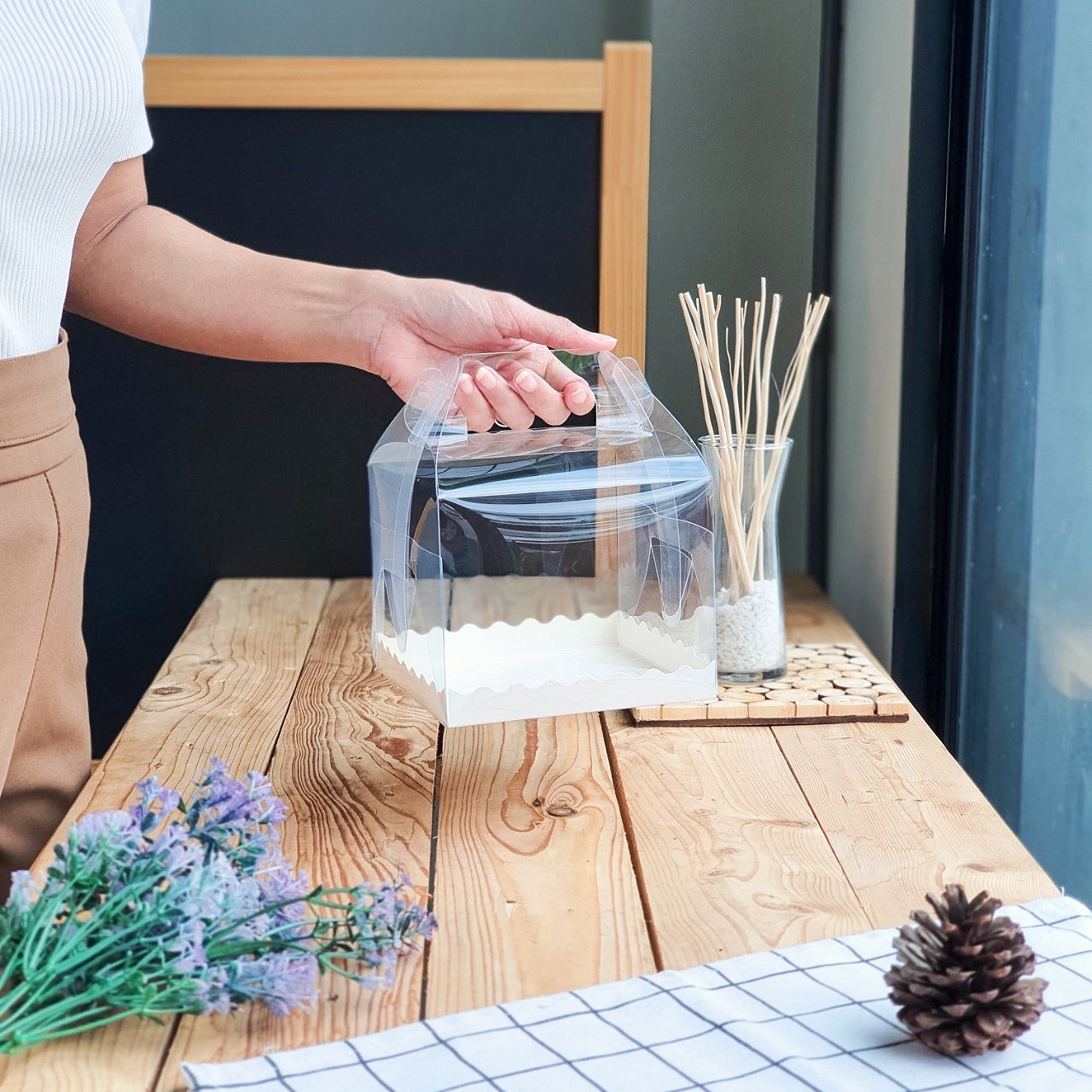 Goodboxpack, large size bakery box, pack of 5 pieces | Makro PRO